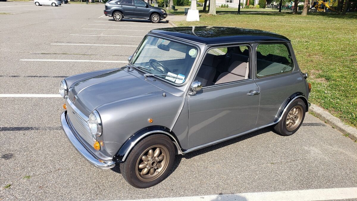 Chrome Locking Fuel Cap For Mini Mountney Chrome Aston Martin Style ...