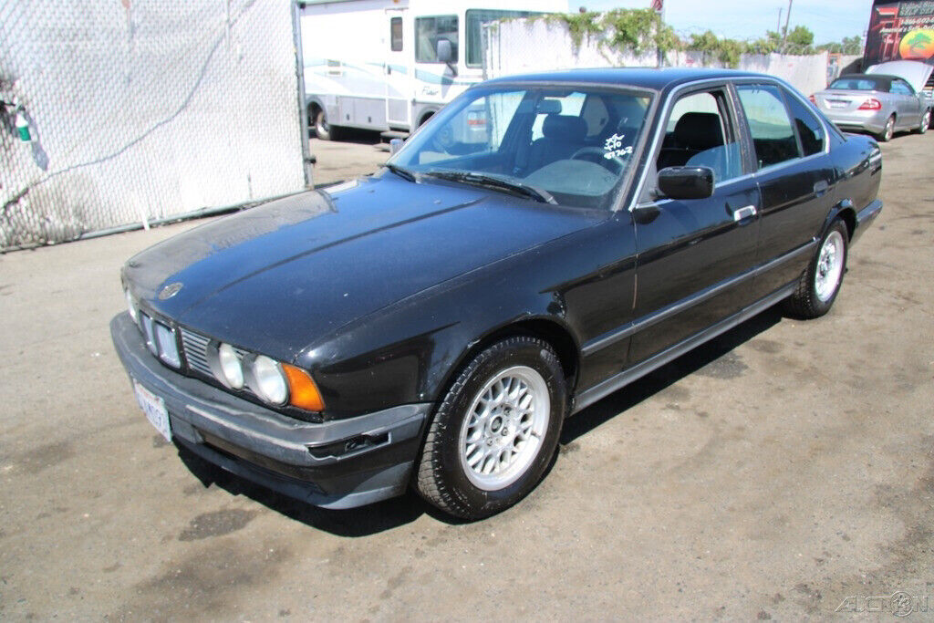 1993 BMW 525i 6 Cylinder 2.5L NO RESERVE for sale