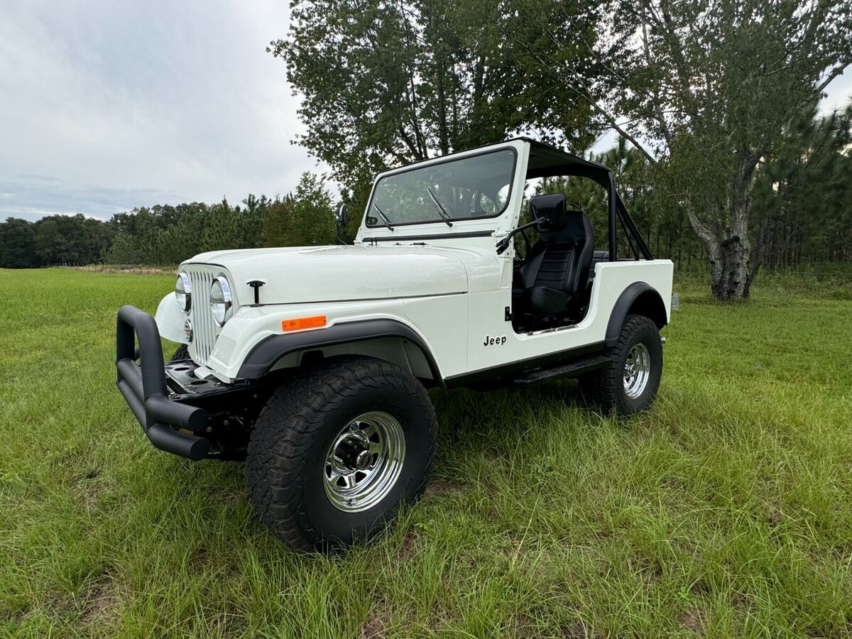Fully restored Jeep CJ-7 V8 automatic for sale